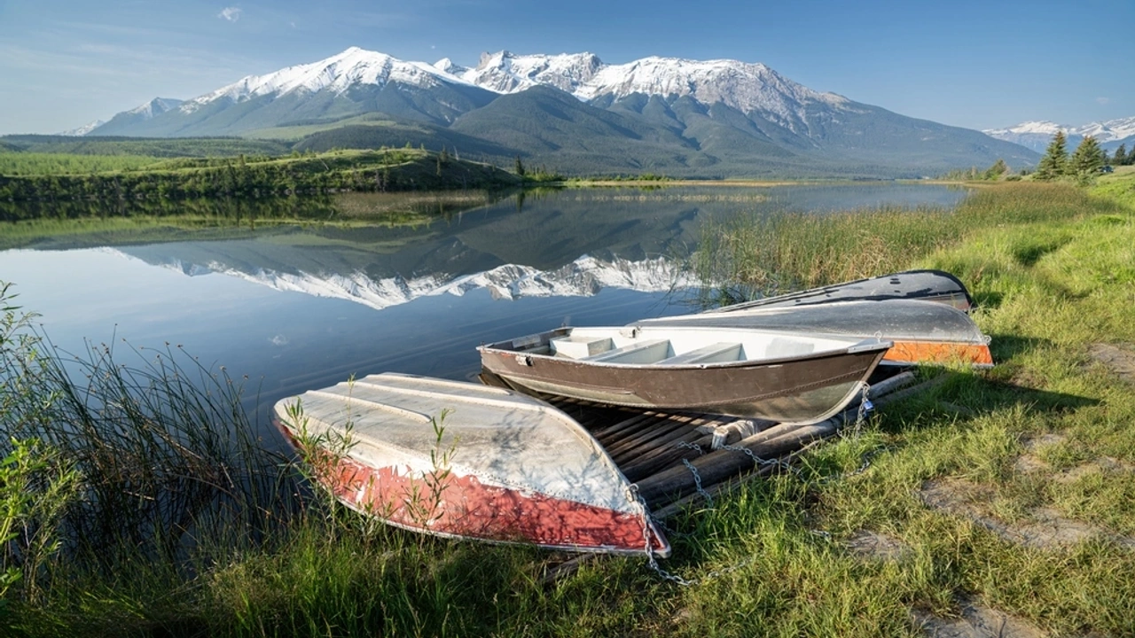 Tour | Canadian Train Odyssey with Alaska Cruise | Cosmos | 8965-2025