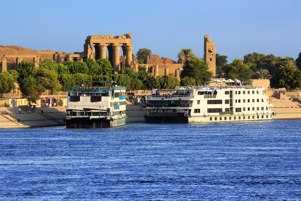 Tour | Essential Egypt (4 & 5 Star Hotels) | Travel Talk Tours | EE1