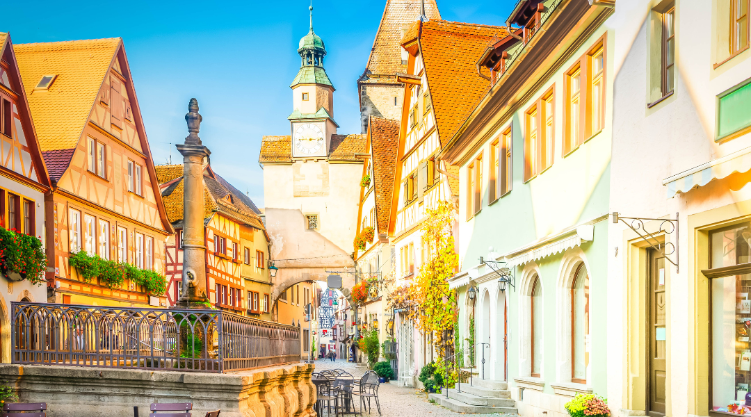 Tour | European Rhapsody - Start London, Small Group | Insight ...