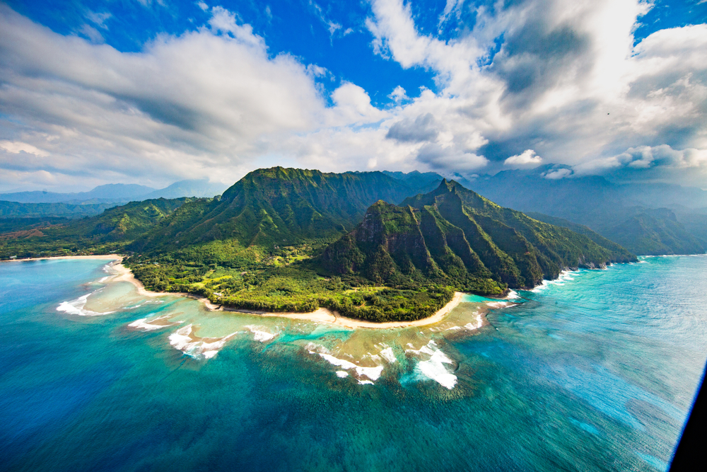 Tour | Hawaiian Islands | Cosmos | 8150-2025