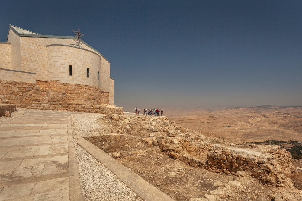 Tour | Israel & Wonders of Jordan | Globus | QCE-2027