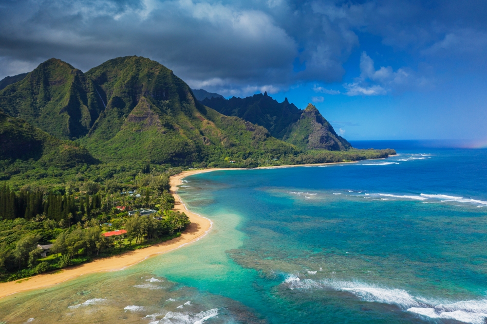 Tour | Hawaiian Islands | Cosmos | 8150-2025