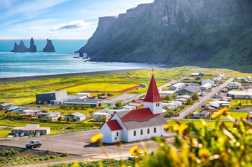 Tour | Iceland Fire & Ice | Winter 2025/2026 | Multiple Room Share ...