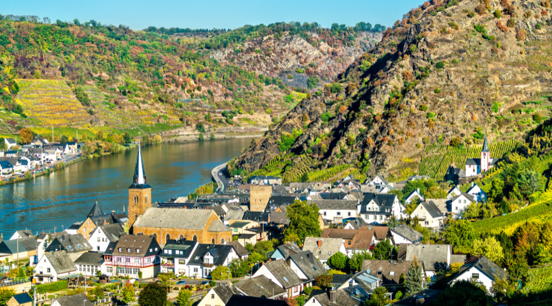 Tour | Scenic Rhine, Paris & the Swiss Alps | Uniworld Boutique River ...